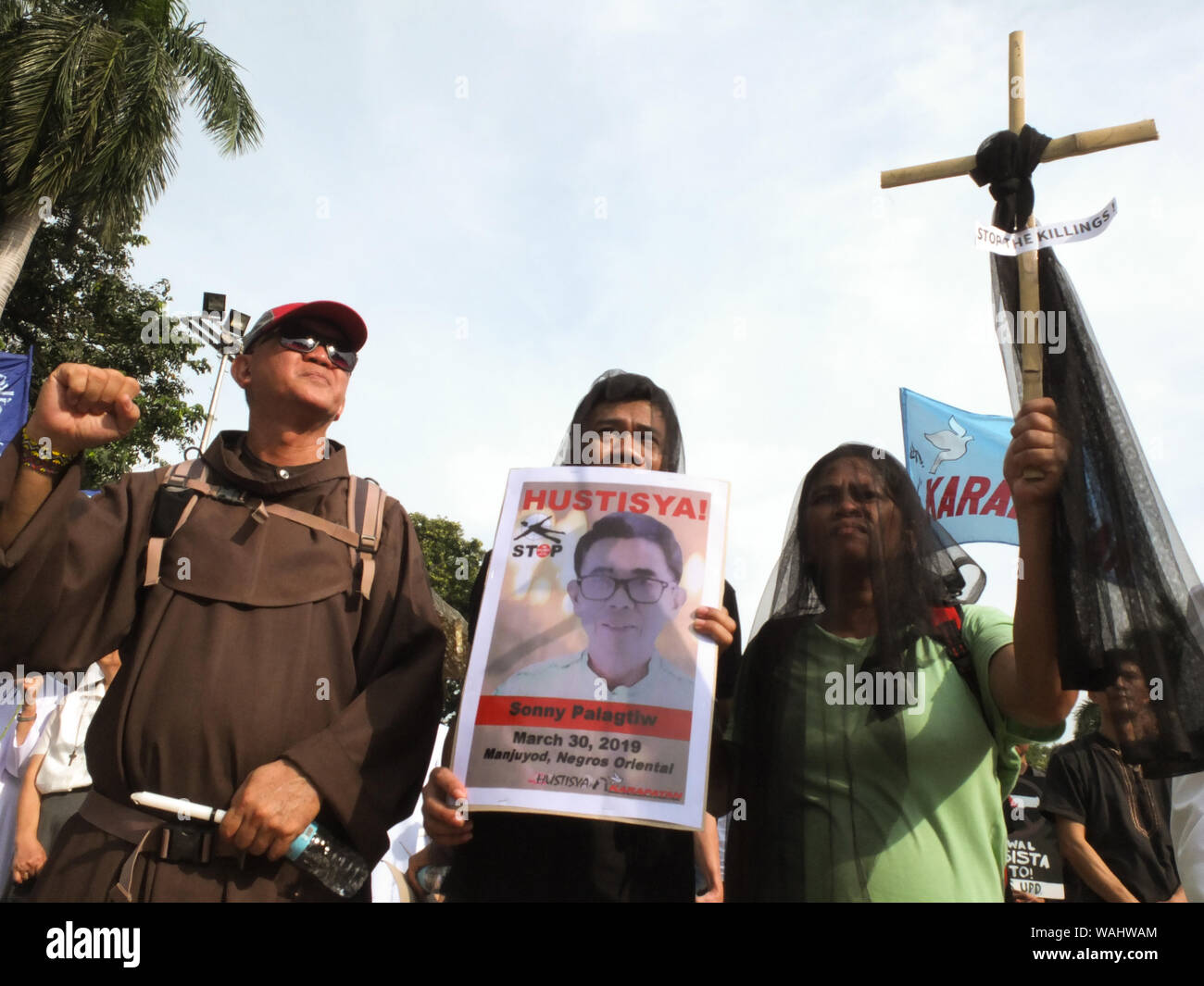 Protesters march towards Liwasang Bonifacio as they take part during ...