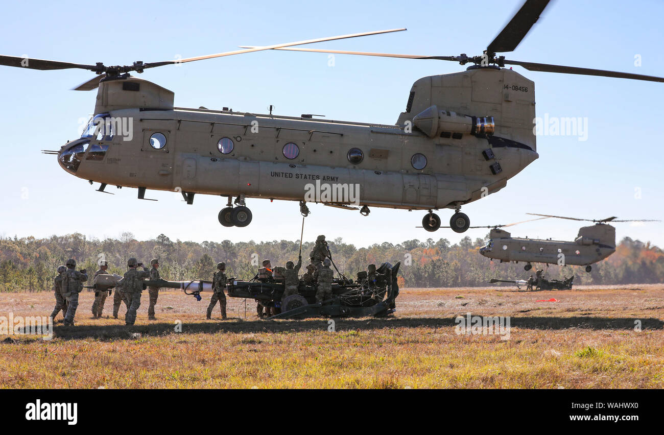Soldiers from the 1-118th Field Artillery Regiment of the 48th Infantry ...