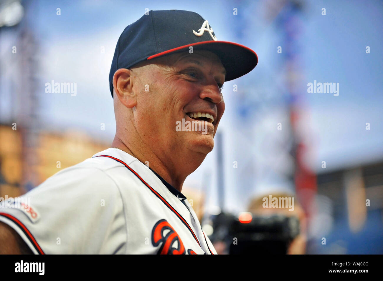 August 14, 2019: Atlanta Braves manager Brian Snitker talks with fans ...