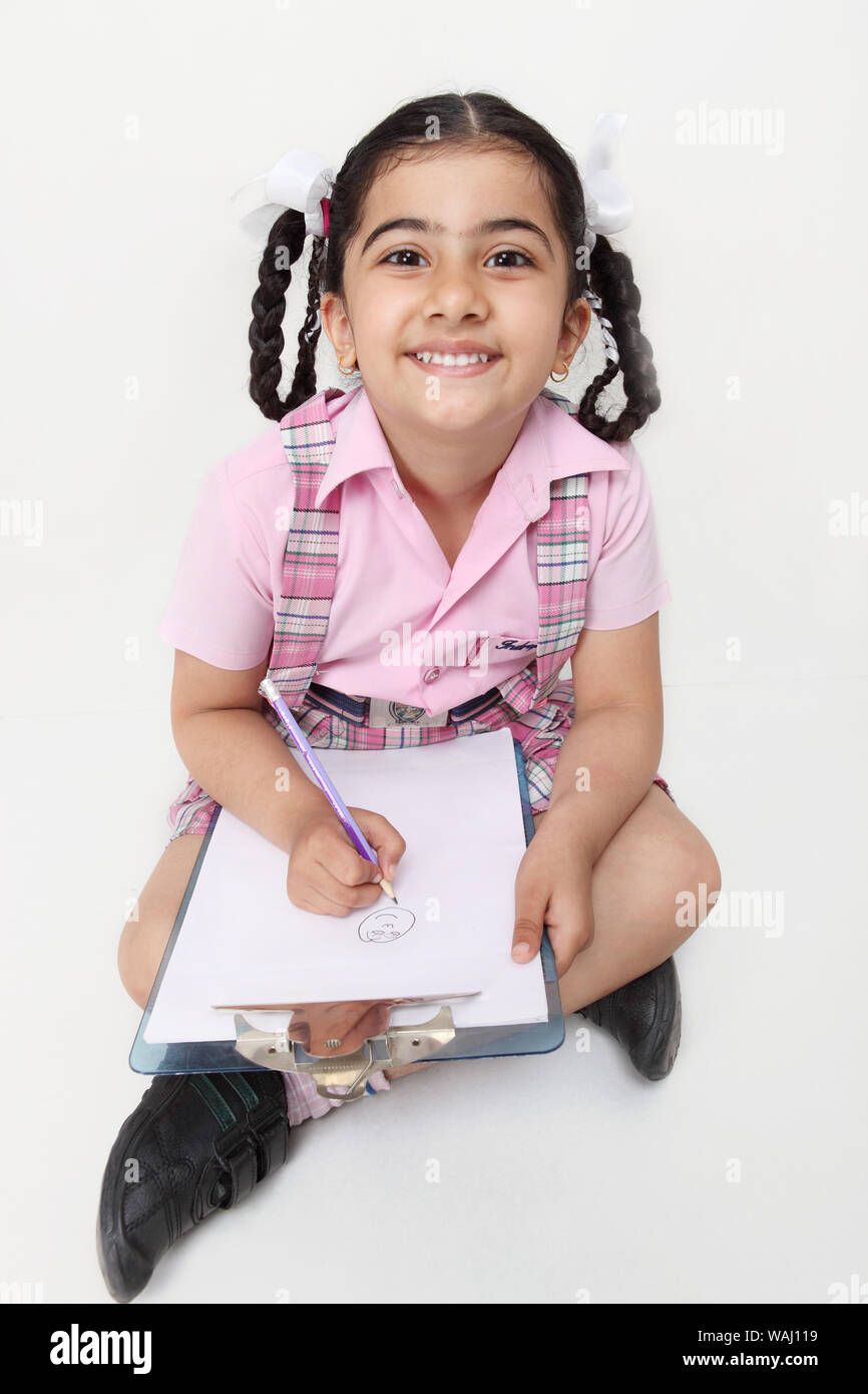 Childs drawing schoolgirl hi-res stock photography and images - Alamy