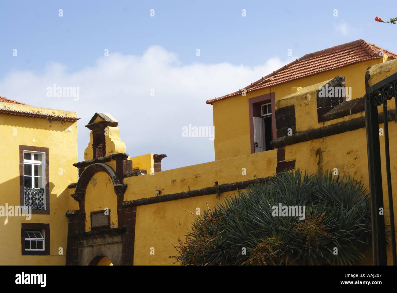 Batiment à Funchal, Madère . Portugal Stock Photo - Alamy