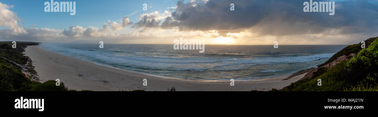 Panoramic australia sunrise hi-res stock photography and images - Alamy