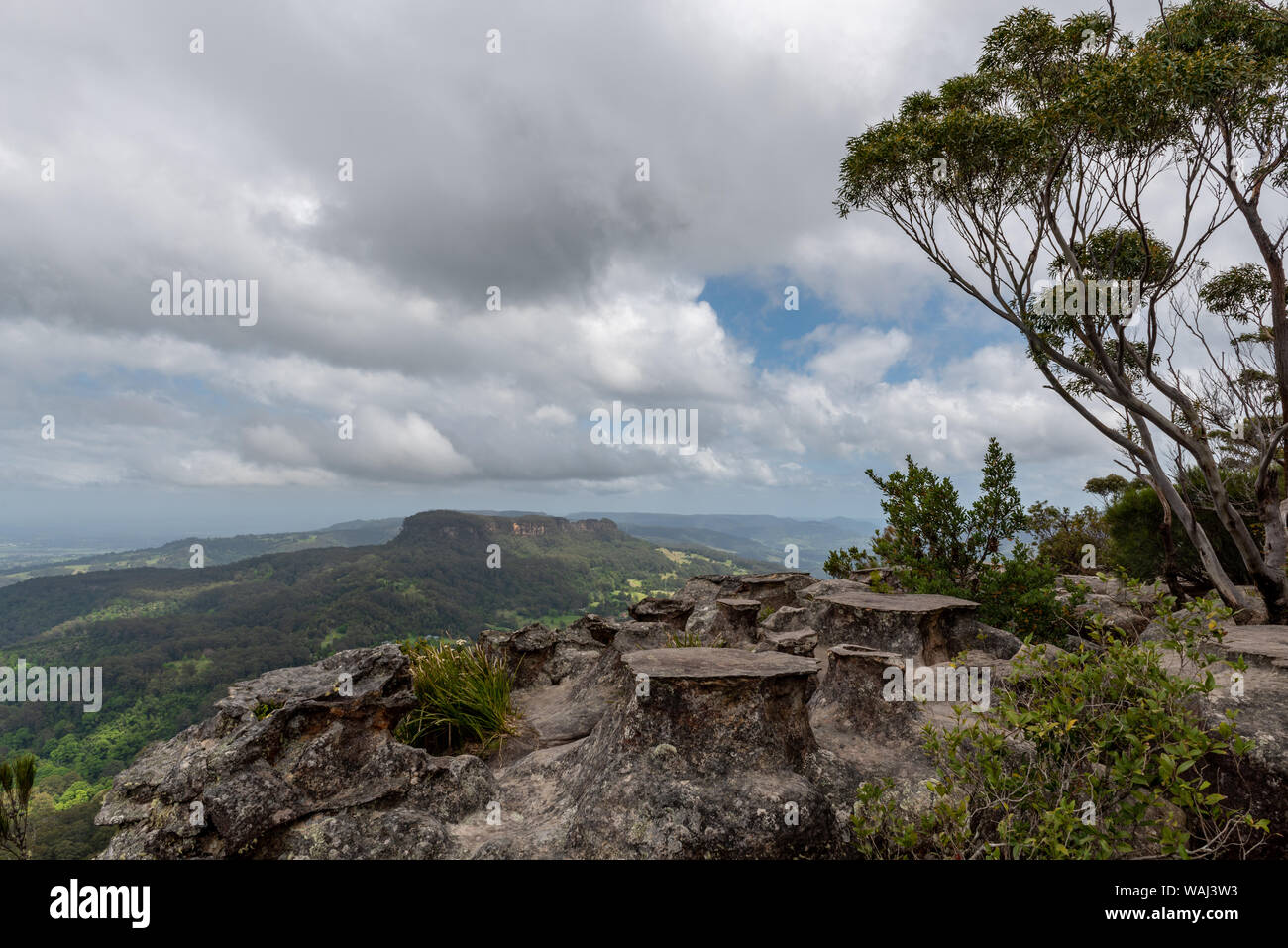 Drawing room rocks hi-res stock photography and images - Alamy