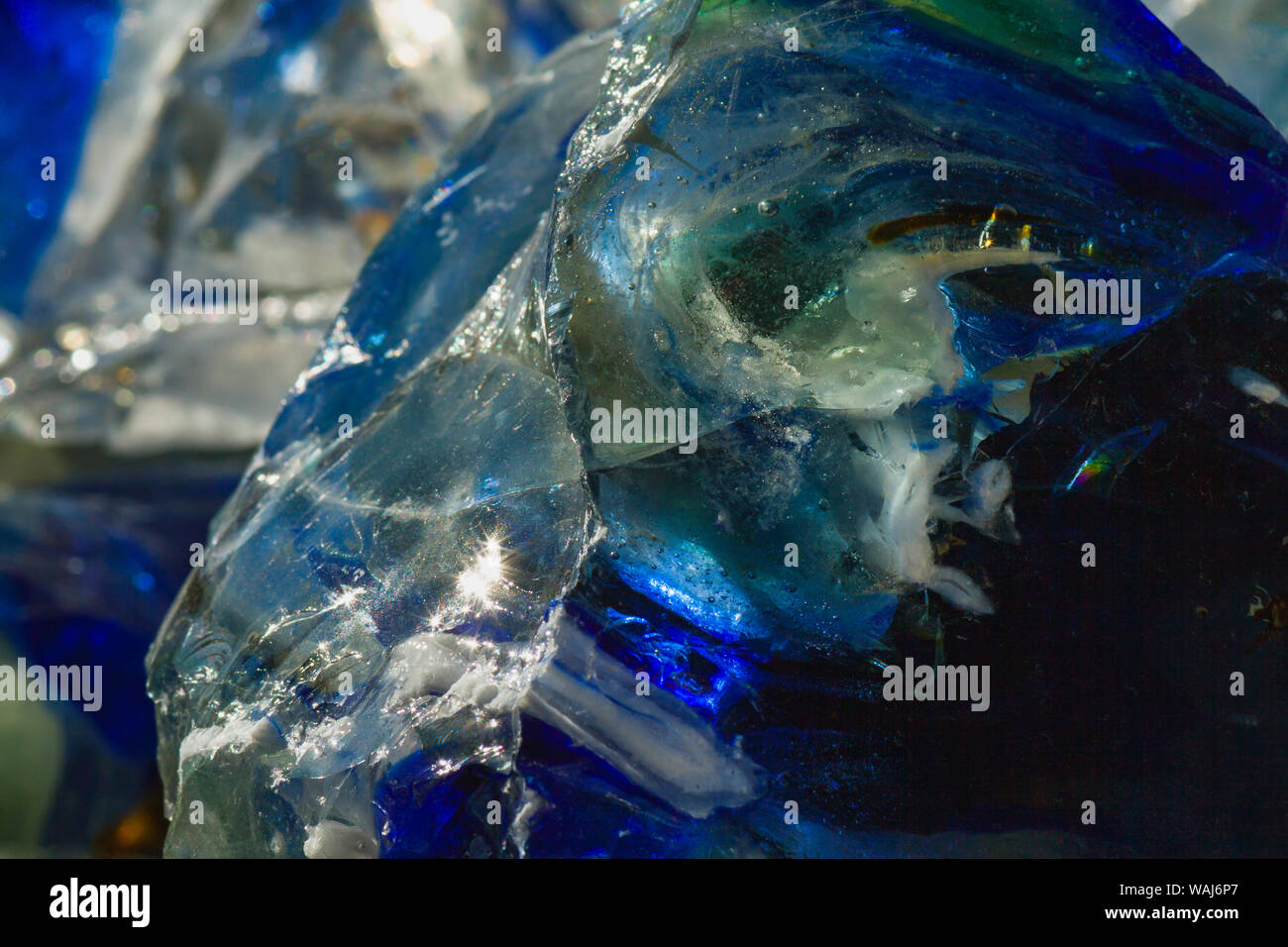 Glass cullet hi-res stock photography and images - Alamy