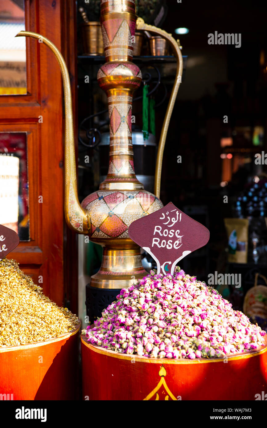 Tea marrakech market hi-res stock photography and images - Alamy