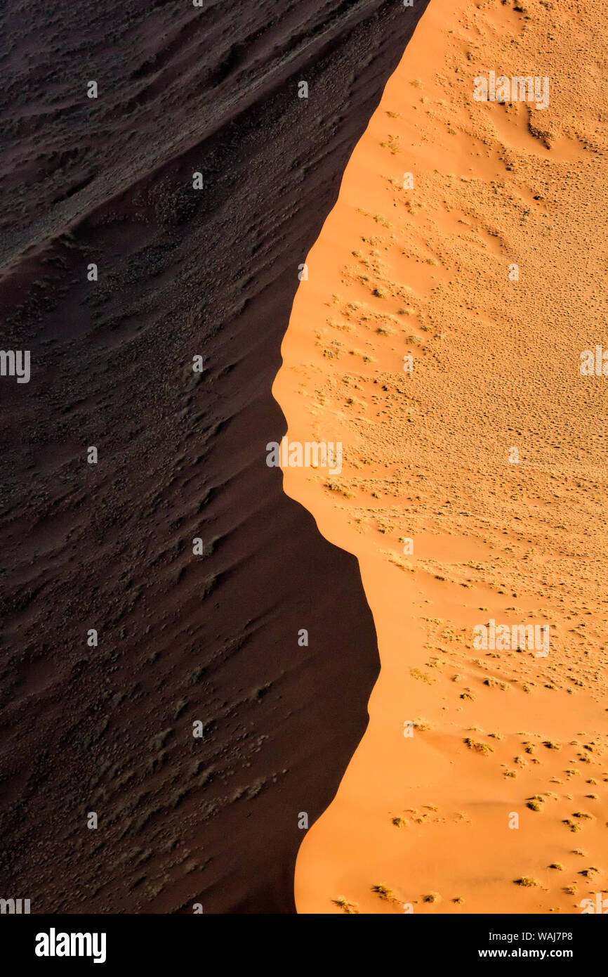 Africa, Namib Desert, Namibia. Red sand dune Stock Photo - Alamy