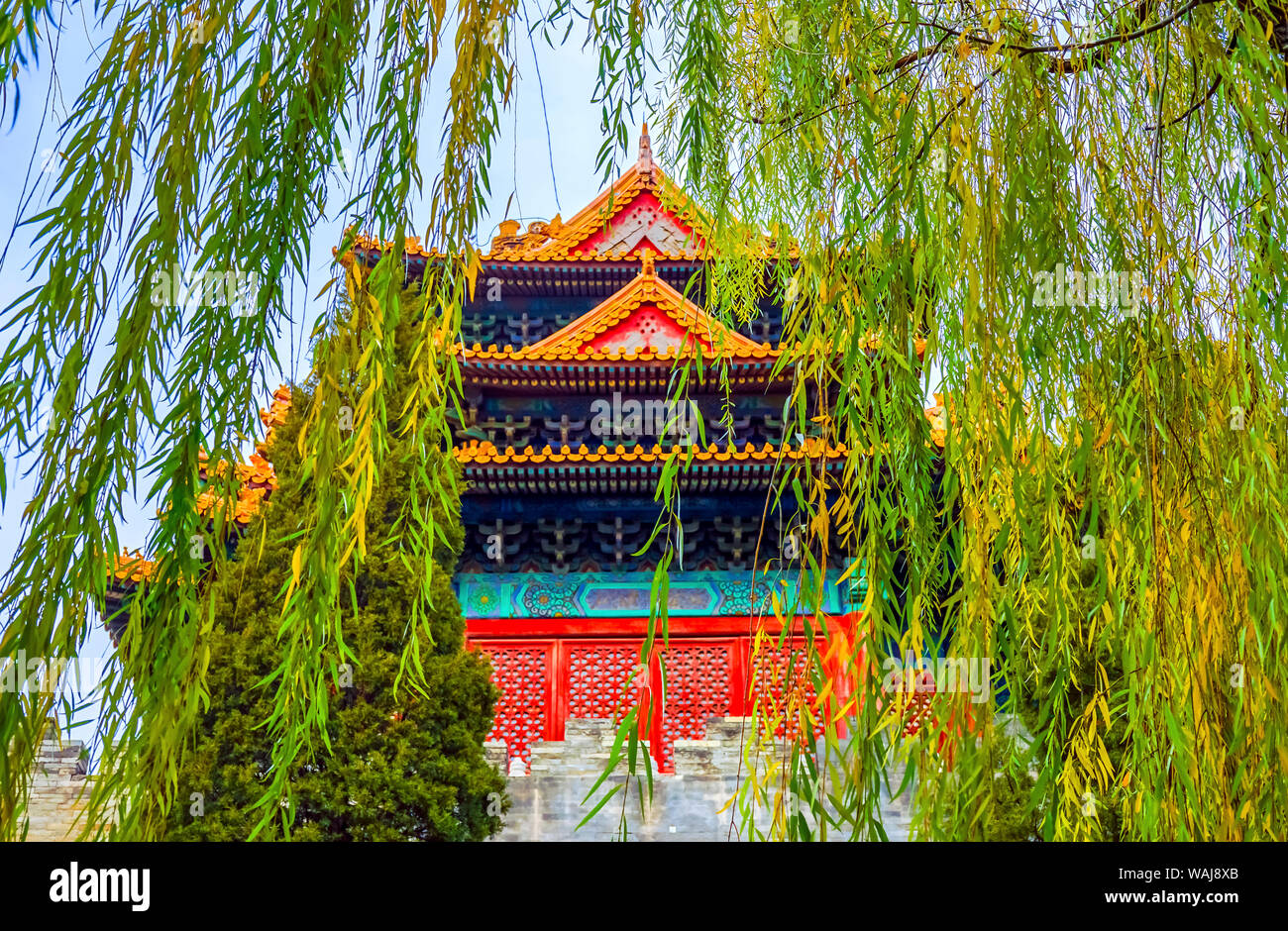 Willow tower hi-res stock photography and images - Alamy