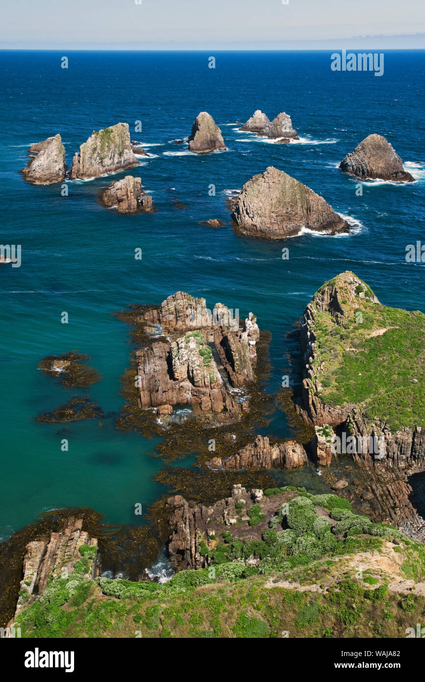 Nugget point hi-res stock photography and images - Alamy