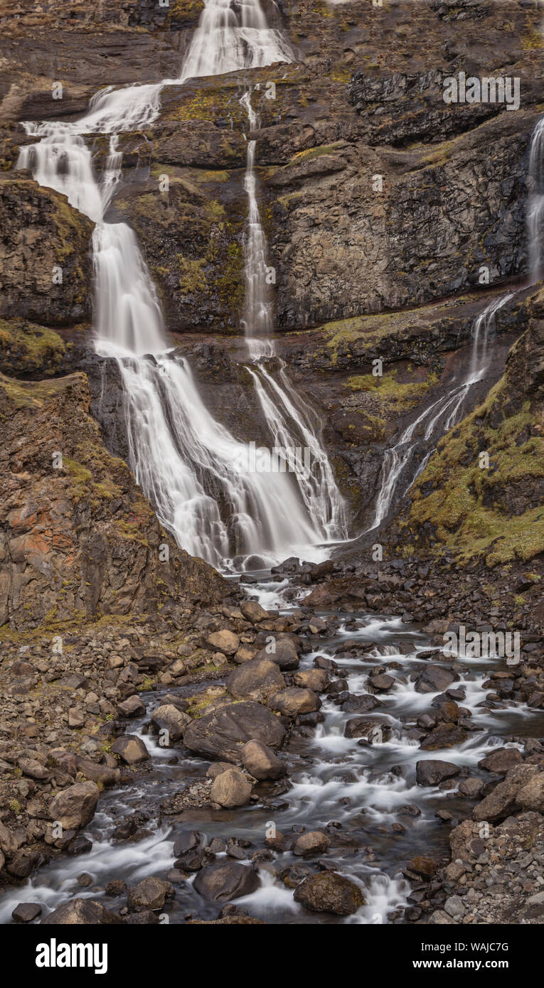 Sheeps waterfall hi-res stock photography and images - Alamy