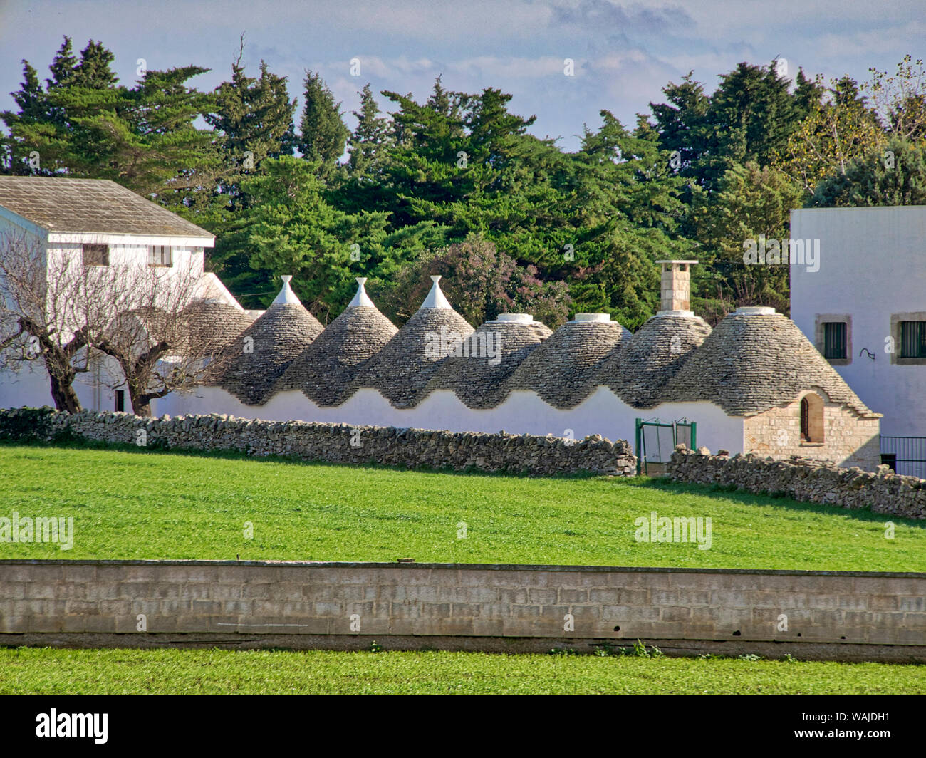 Conical building hi-res stock photography and images - Alamy
