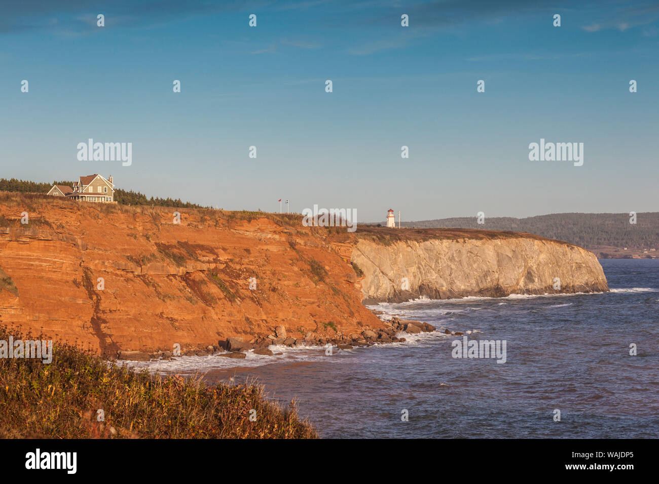 Perce lighthouse hi-res stock photography and images - Alamy