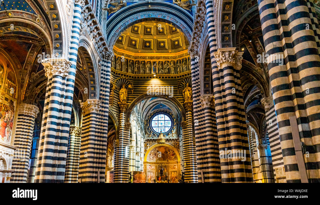 Siena Cathedral interior. Cathedral completed from 1215 to 1263 Stock ...