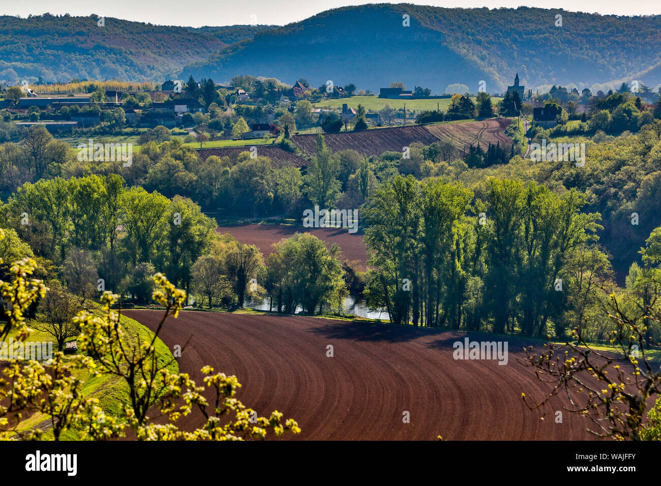 Farms france hi-res stock photography and images - Alamy