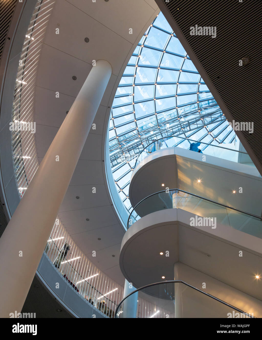 Glass gallery interior hi-res stock photography and images - Alamy