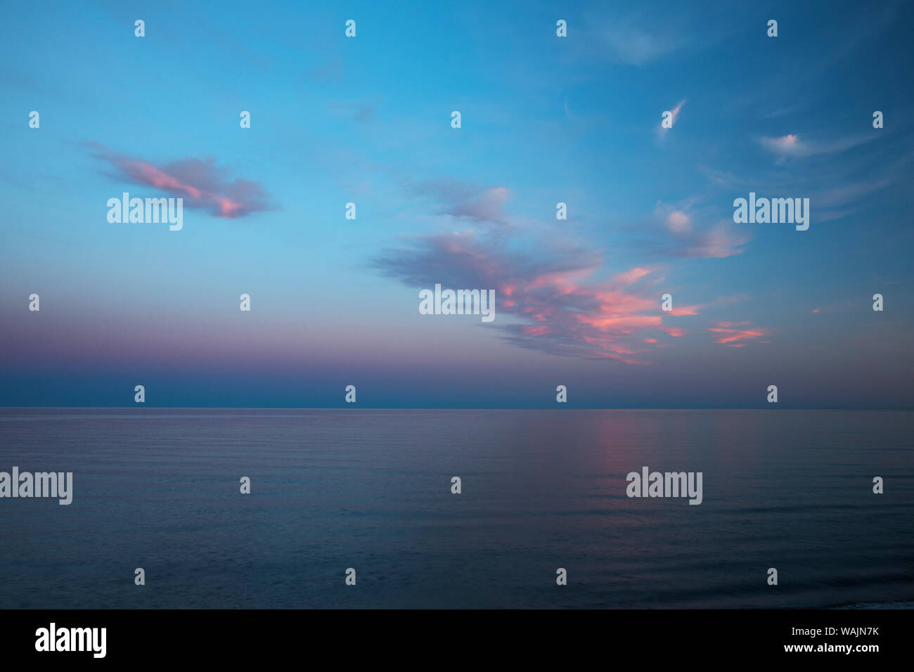 Earths shadow hi-res stock photography and images - Alamy