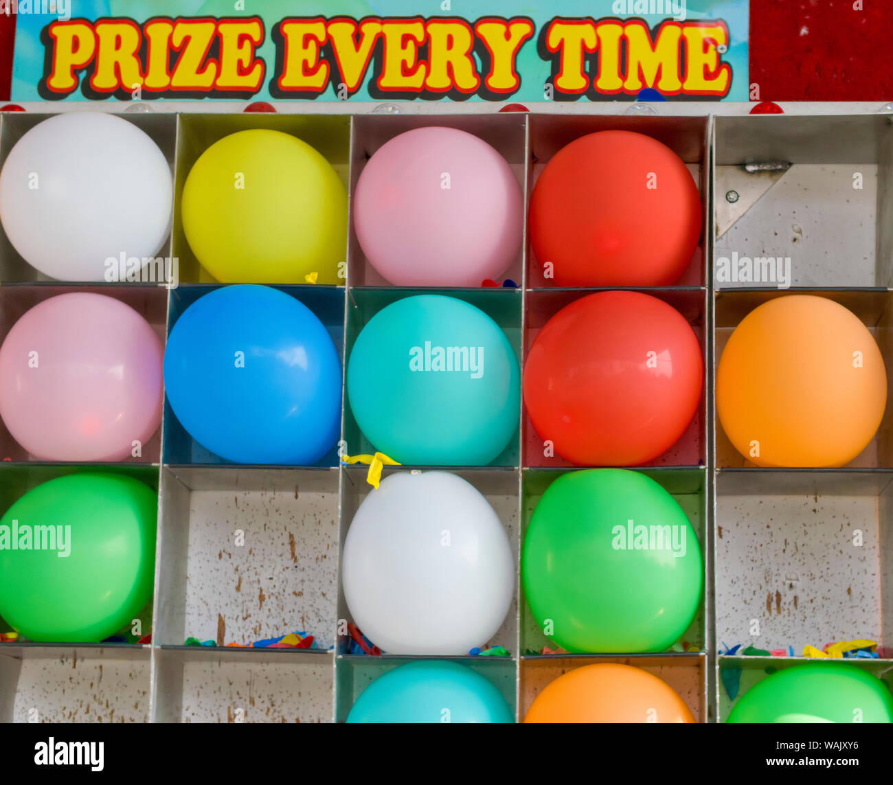 Balloon game hi-res stock photography and images - Alamy