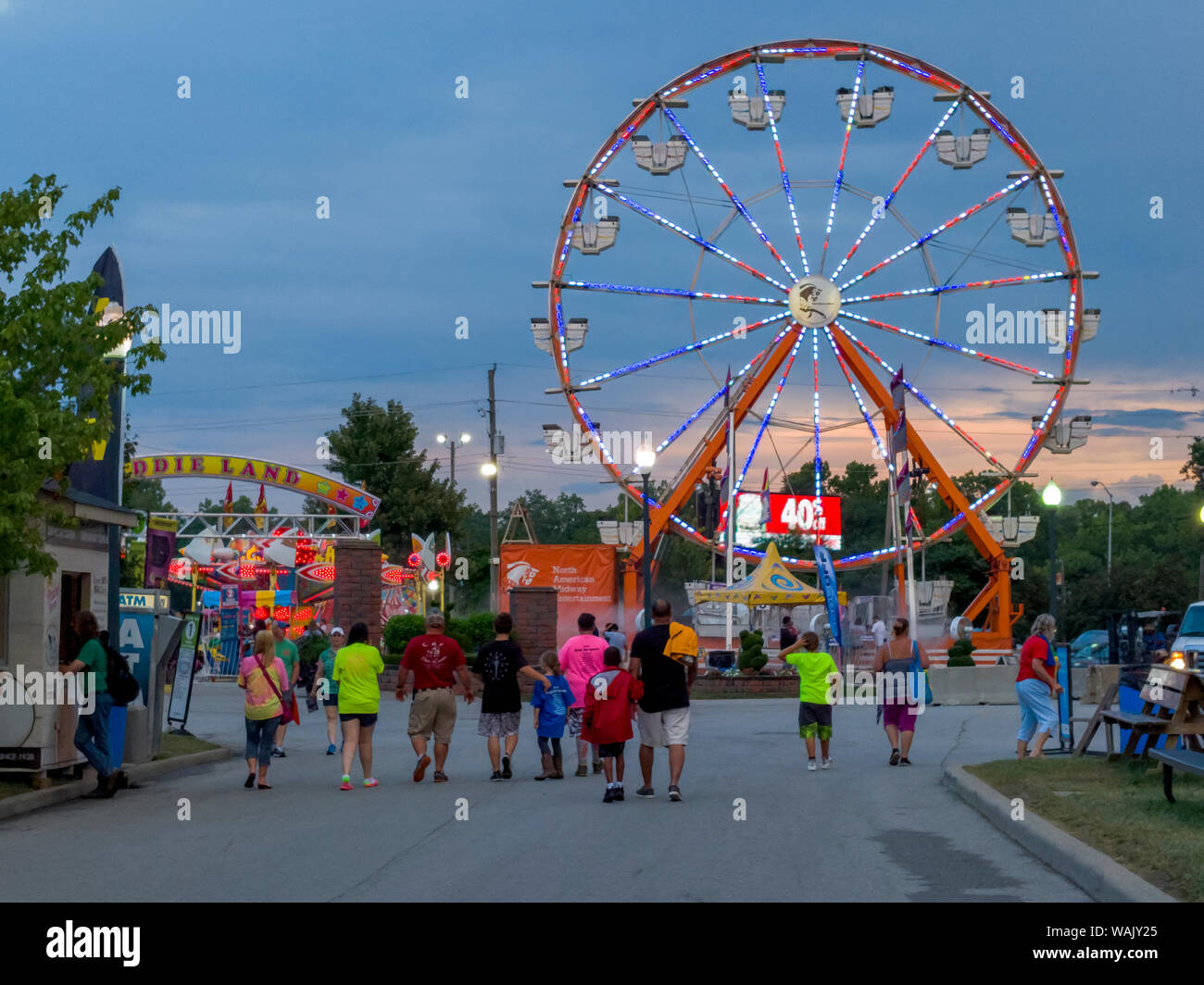 Adult rides hi-res stock photography and images - Alamy