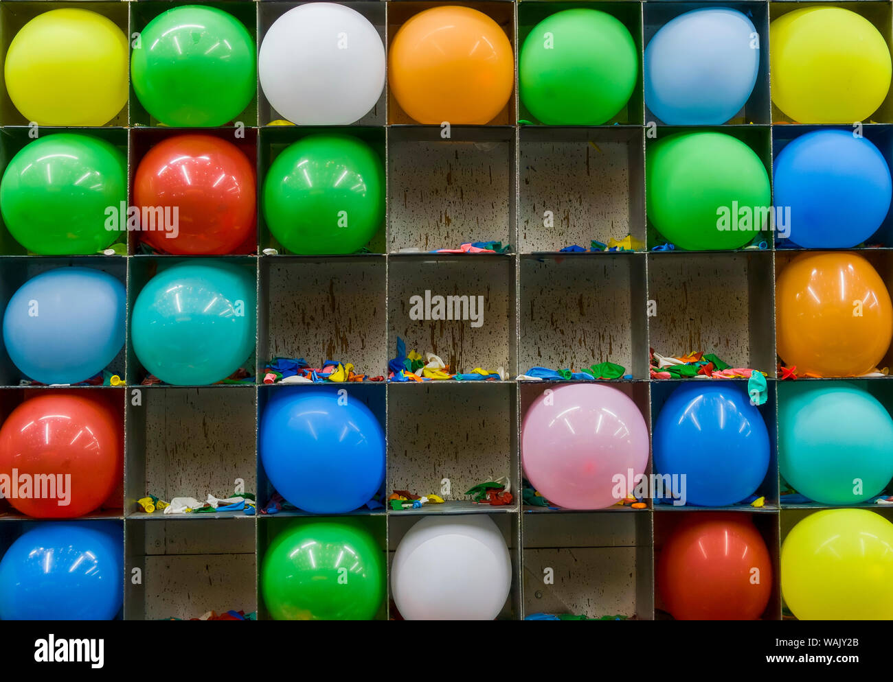 Balloon game hi-res stock photography and images - Alamy