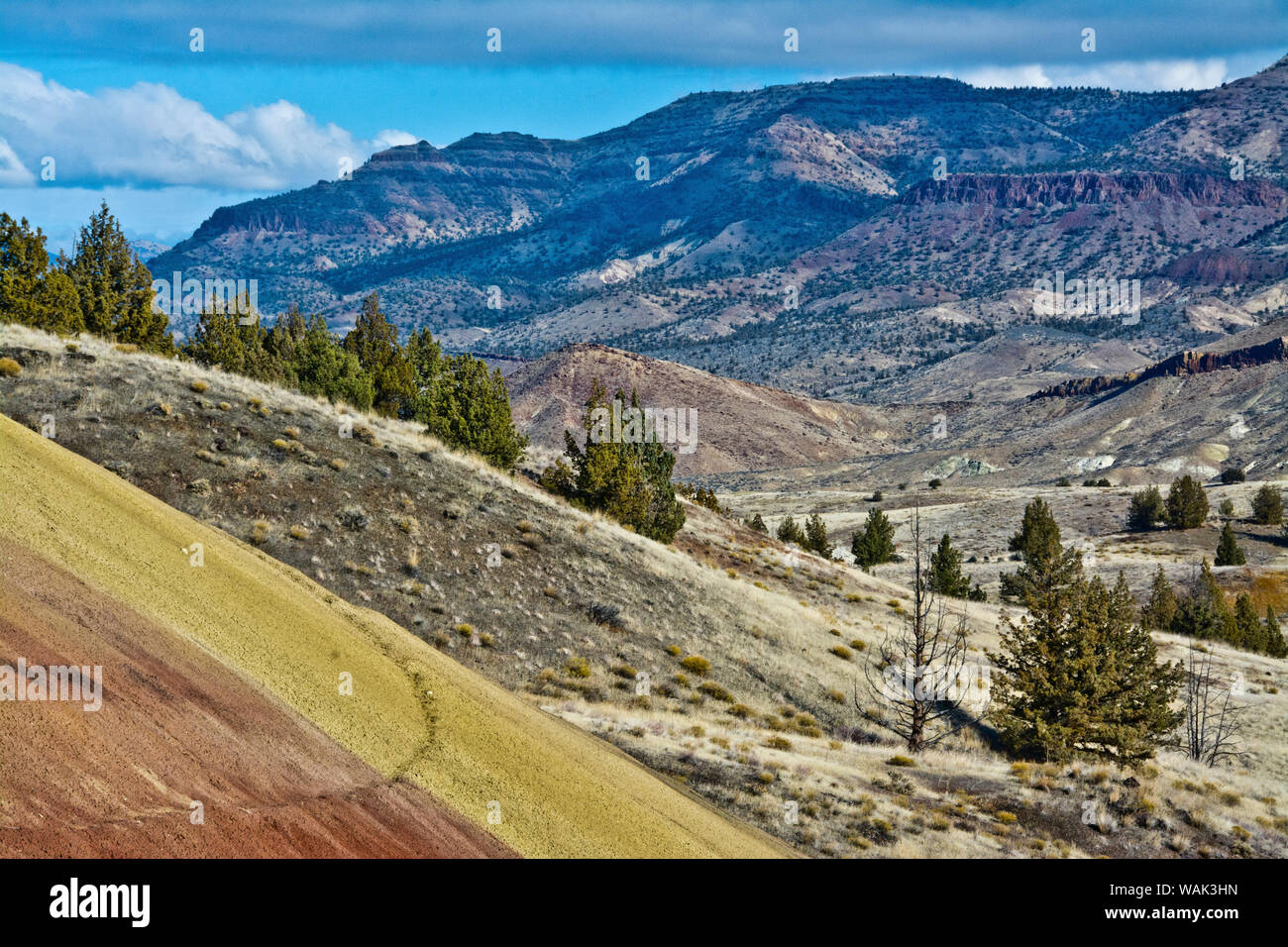 Painted Cove Trail, Painted Hills, John Day Fossil Beds, Mitchell ...