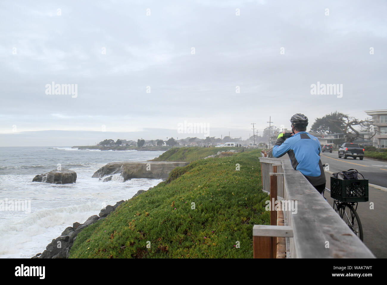 Santa cruz cliff drive hi-res stock photography and images - Alamy