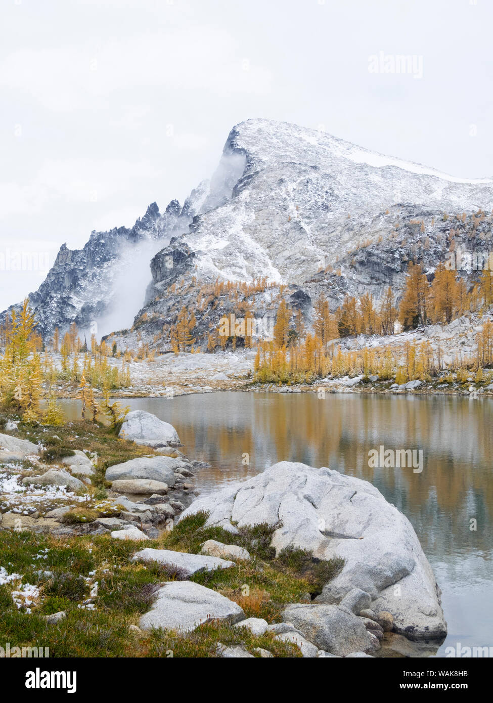 USA, Washington State. Alpine Lakes Wilderness, Enchantment Lakes ...