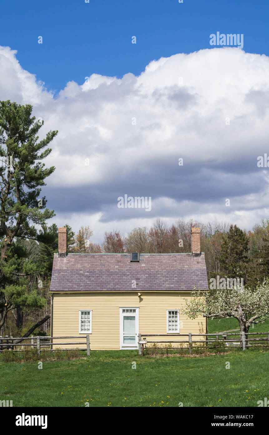 Shaker building hi-res stock photography and images - Alamy