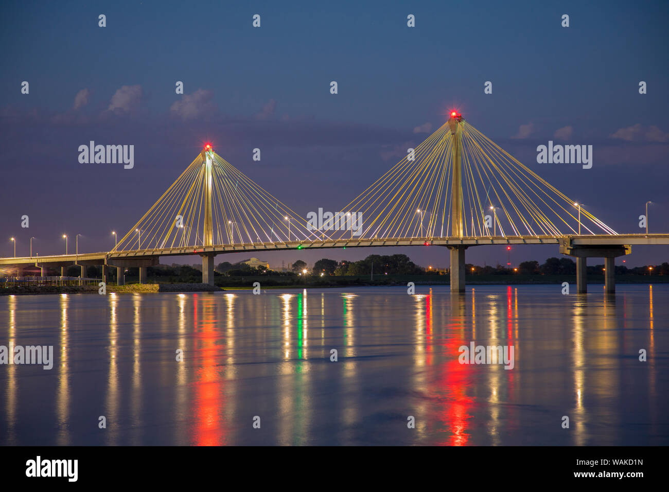 Clark Bridge at night over Mississippi River, Alton, Illinois Stock ...