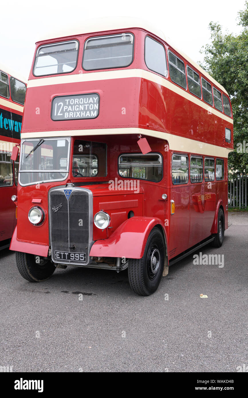 Bus With Saunders Body High Resolution Stock Photography and Images - Alamy