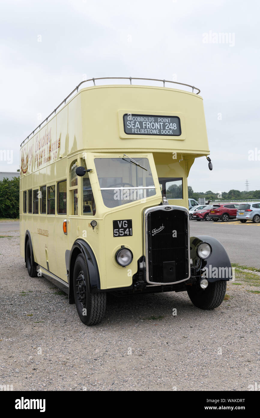 Open top bus for hi-res stock photography and images - Alamy