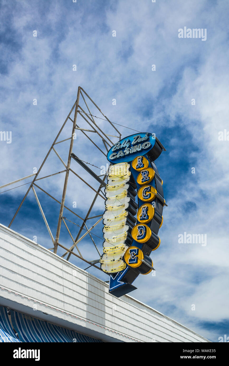 USA, New Jersey, Wildwoods. Wildwood Boardwalk neon arcade sign Stock ...