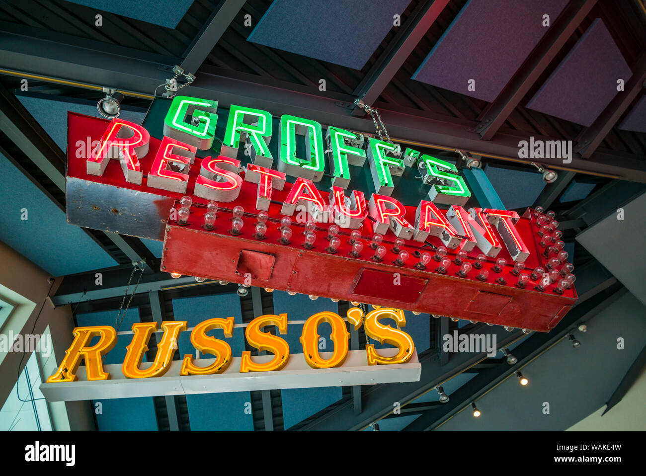 USA, New Jersey, Wildwoods. 1950's Doo-Wop architecture, Chamber of ...