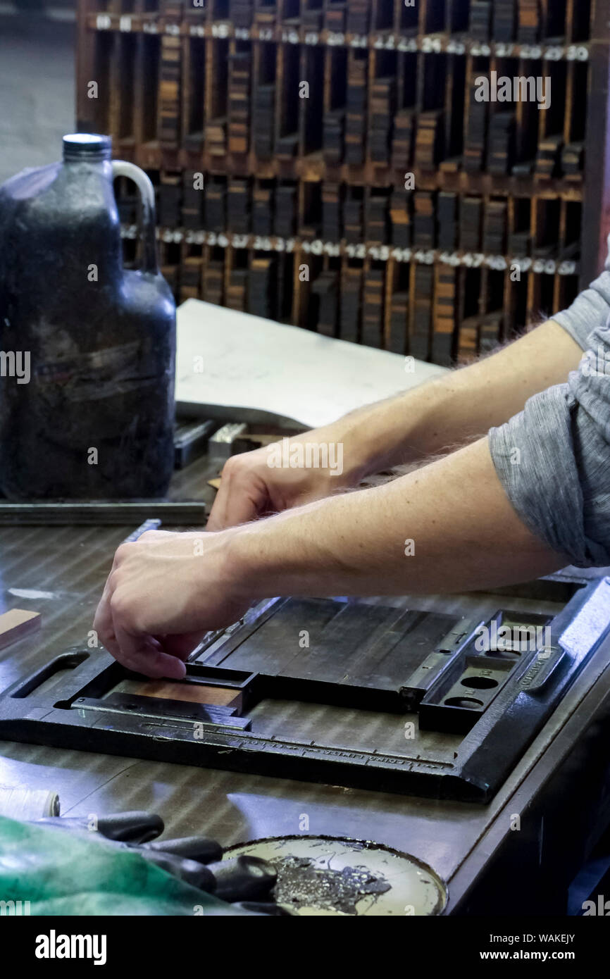 Old printing press hi-res stock photography and images - Alamy