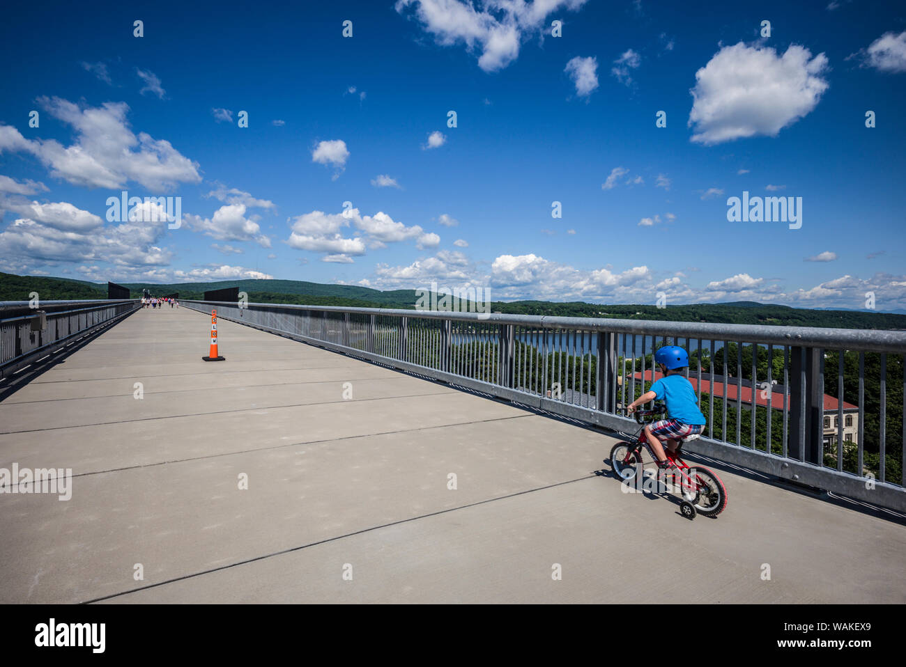 USA, New York, Poughkeepsie. Walkway Over the Hudson, pedestrian bridge ...