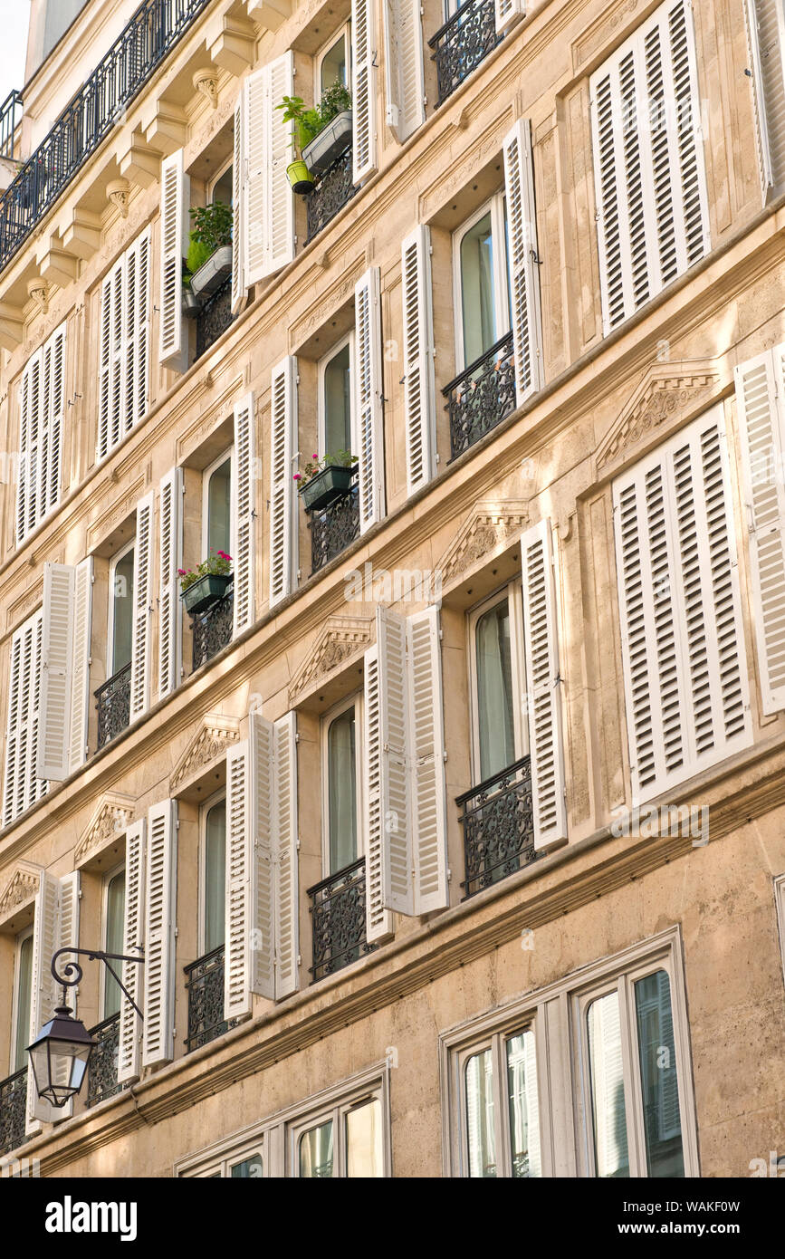 Apartment windows in expensive central Paris, France Stock Photo - Alamy