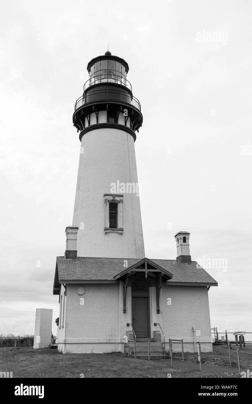 Black rock lighthouse hi-res stock photography and images - Alamy
