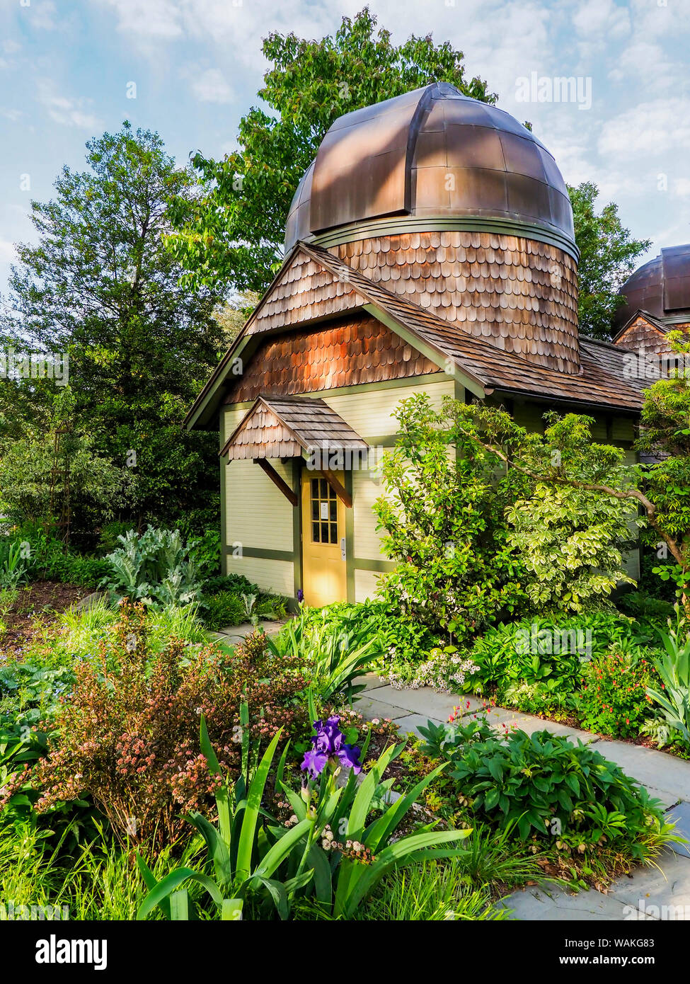 USA, Pennsylvania. Unusual shaped building in a garden Stock Photo - Alamy