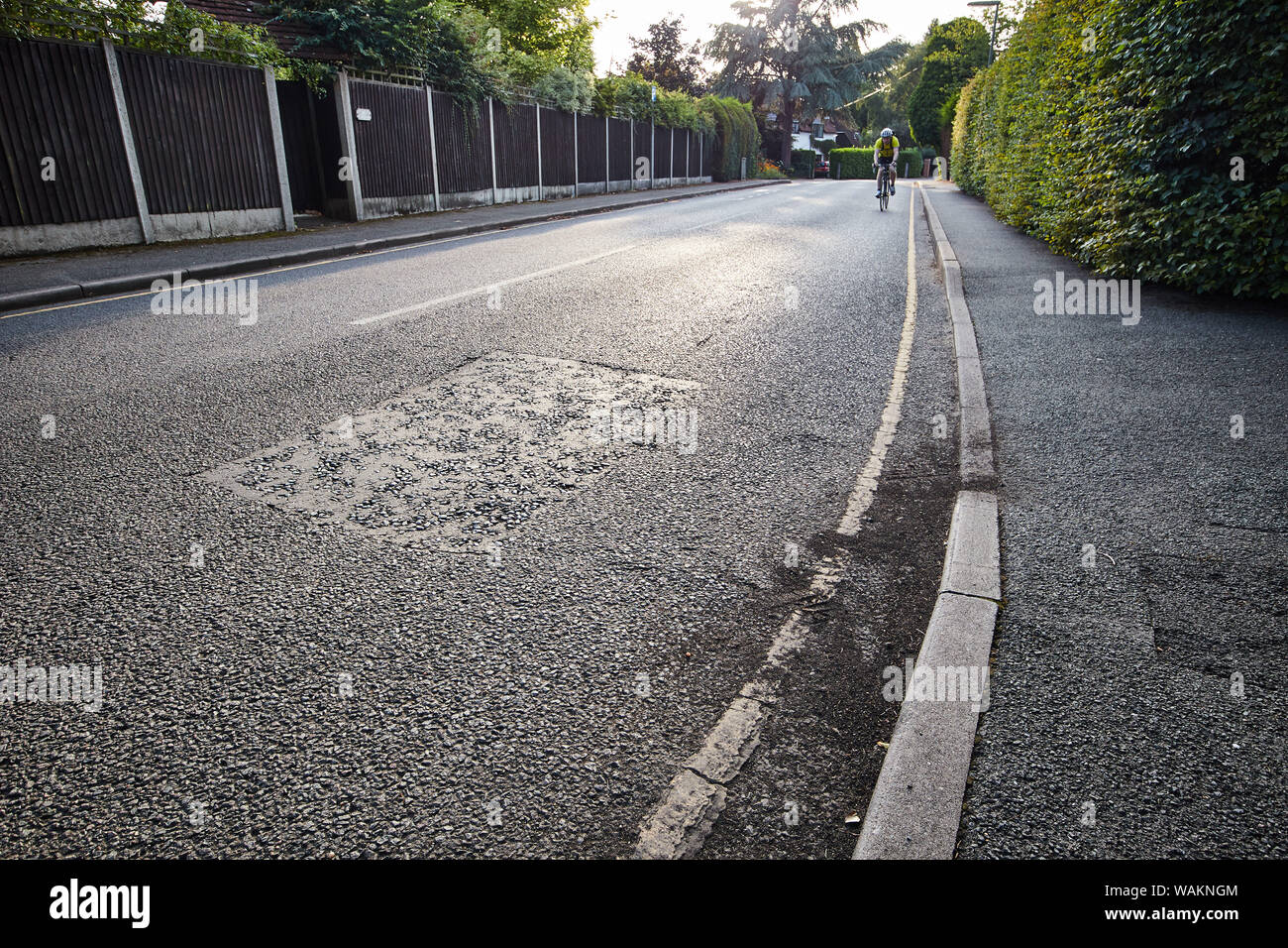 Empty tarmac distance hi-res stock photography and images - Alamy