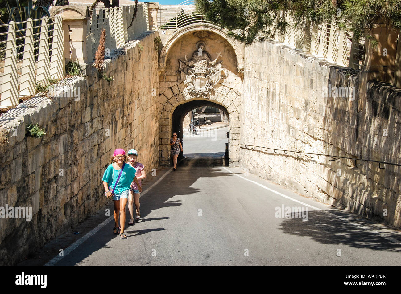 Medieval gate hi-res stock photography and images - Alamy