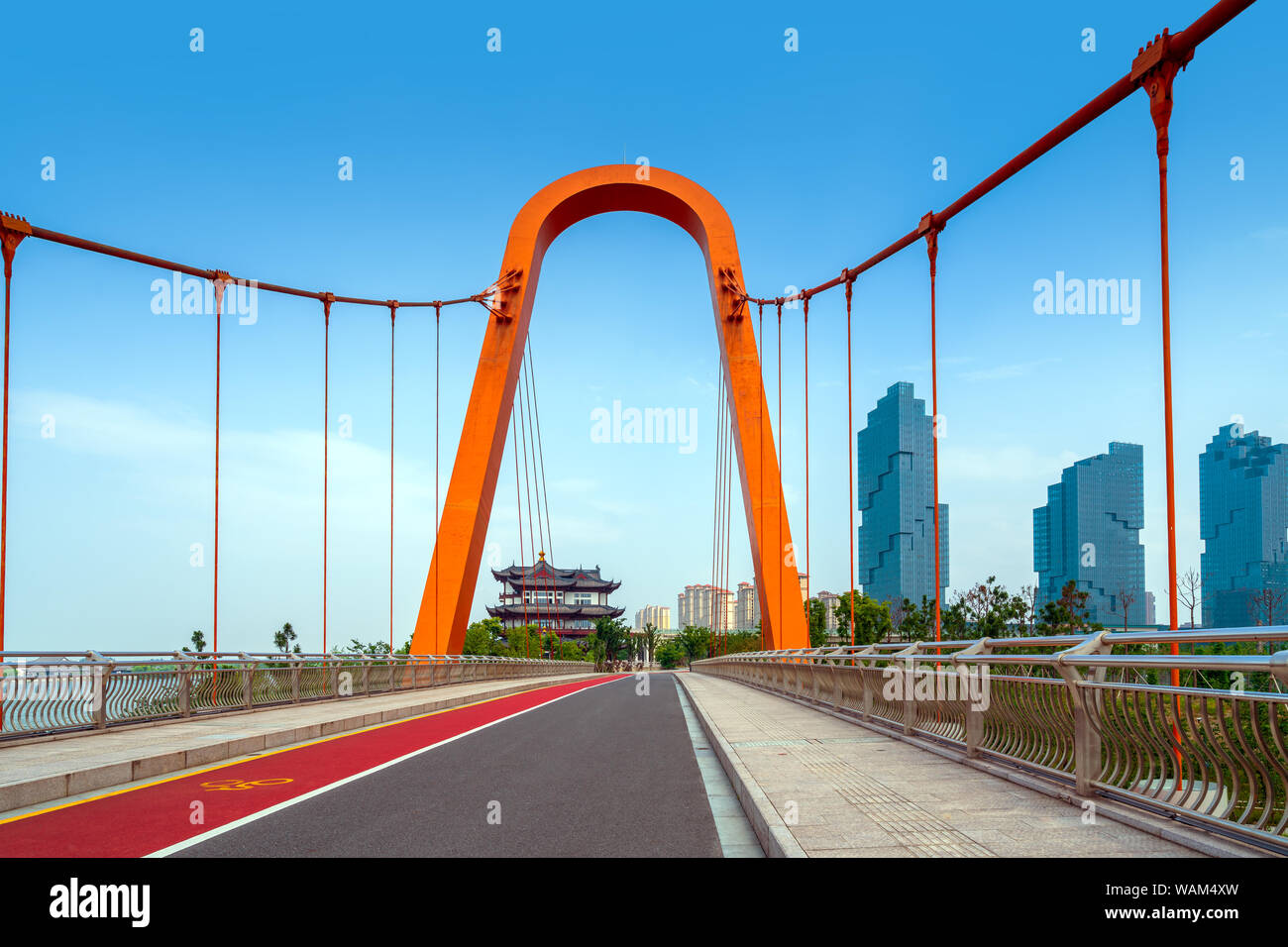 Bridge under the blue sky, Shaoxing, Zhejiang, China Stock Photo - Alamy