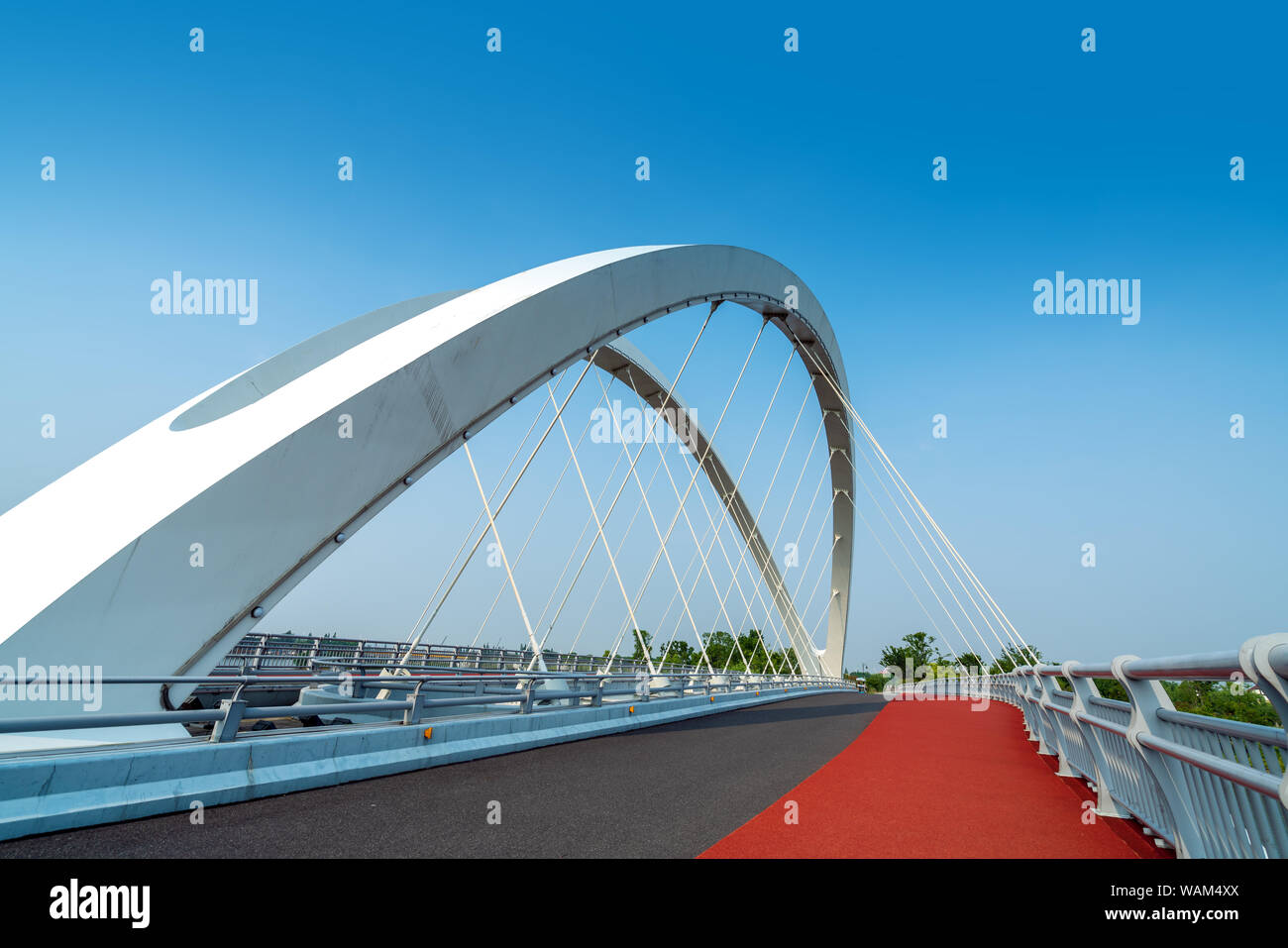 Bridge under the blue sky, Shaoxing, Zhejiang, China Stock Photo - Alamy