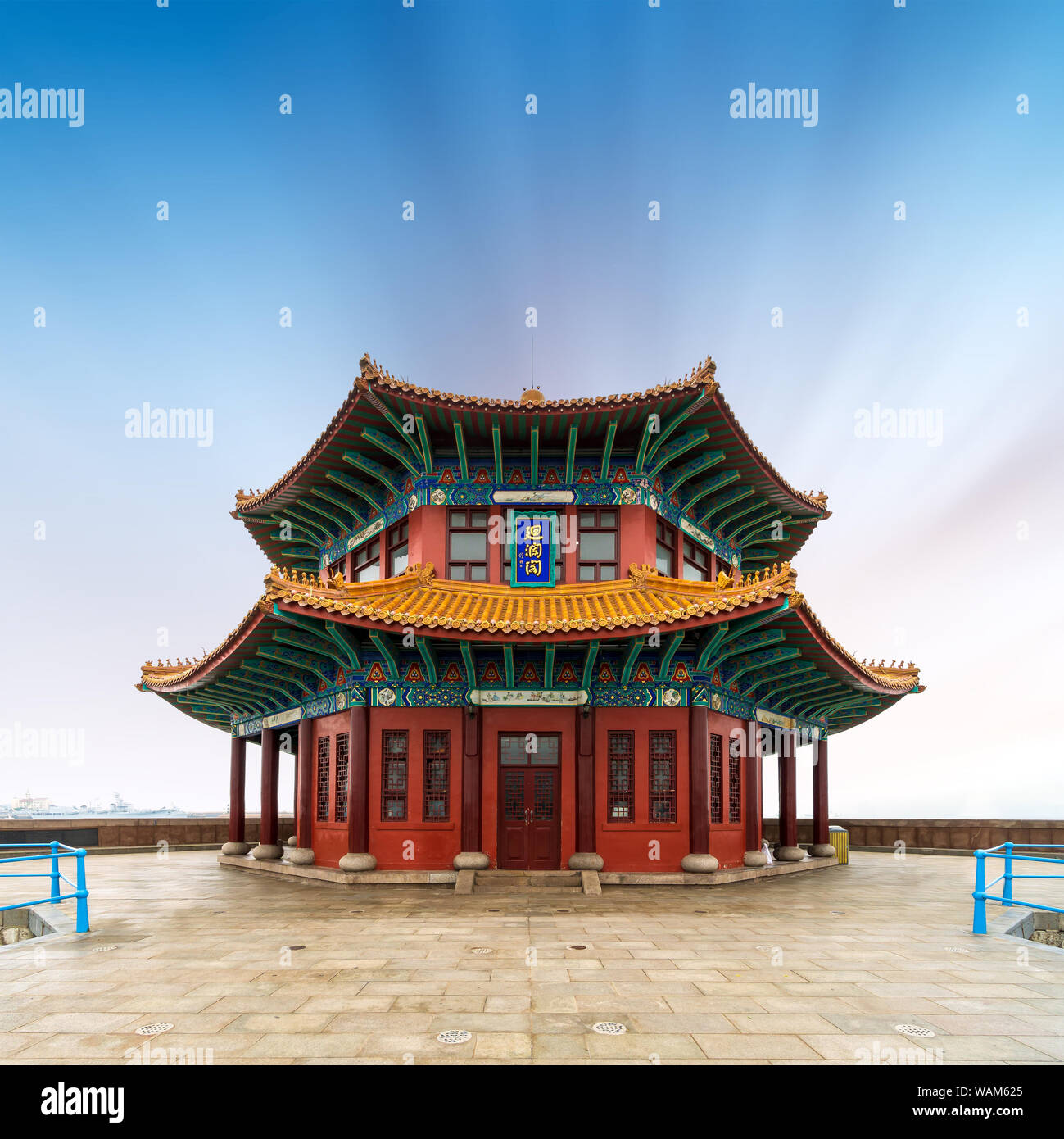 Qingdao scenery trestle bridge hi-res stock photography and images - Alamy