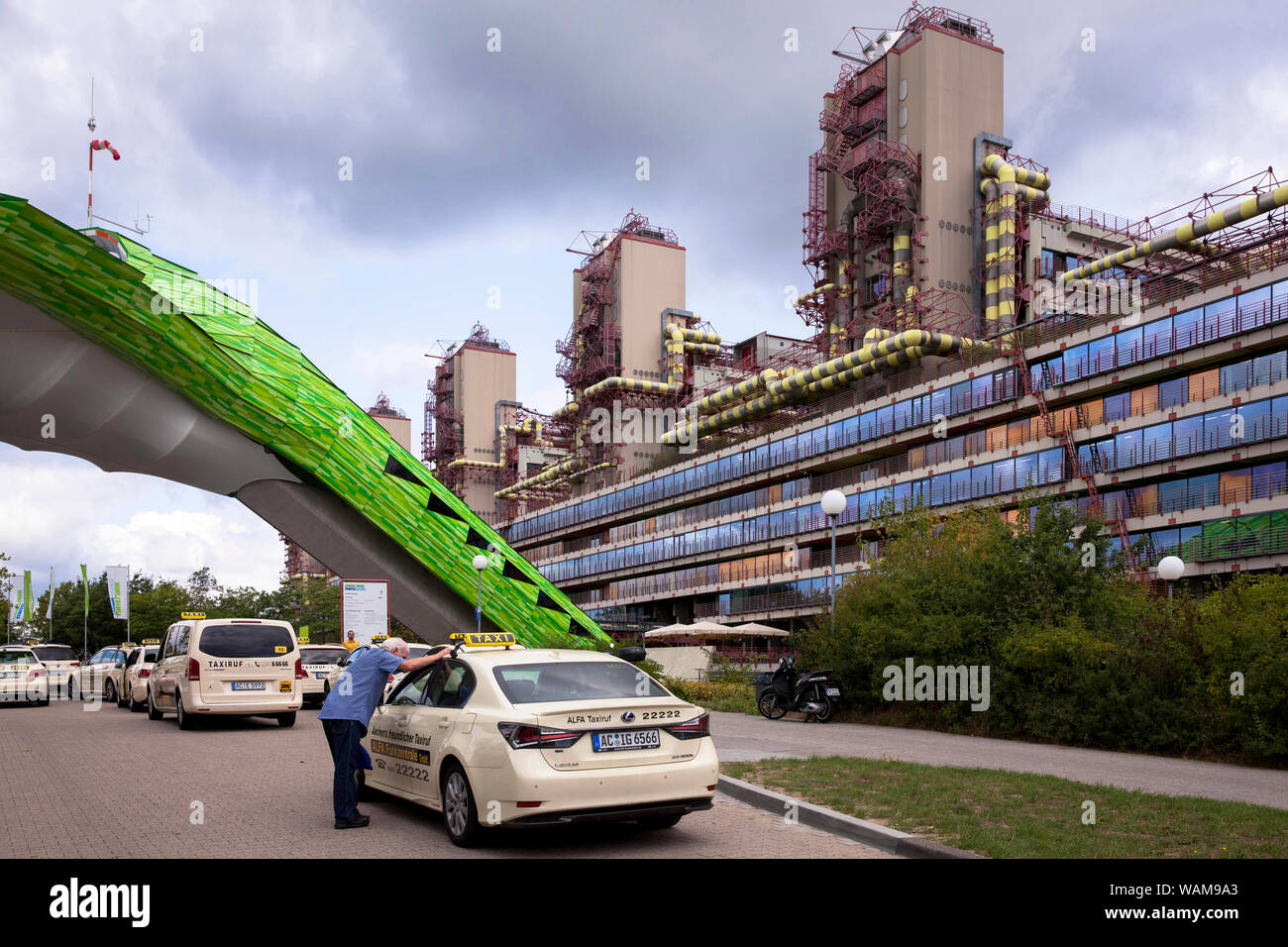 Uniklinik RWTH Aachen, University Hospital, ramp of the heliport ...
