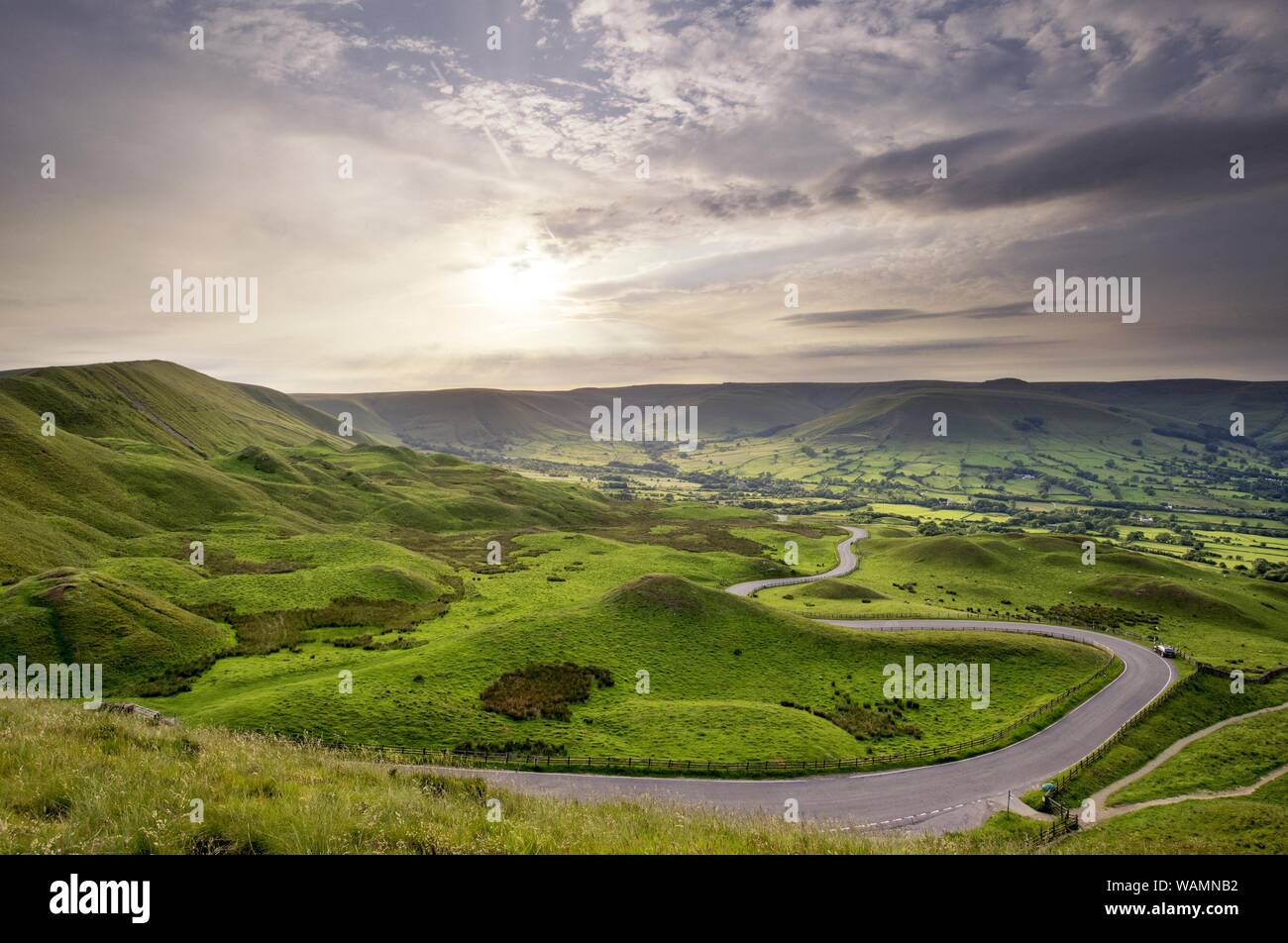 Beautiful view of Mam Tor, Peak District, Derbyshire, England, UK Stock ...