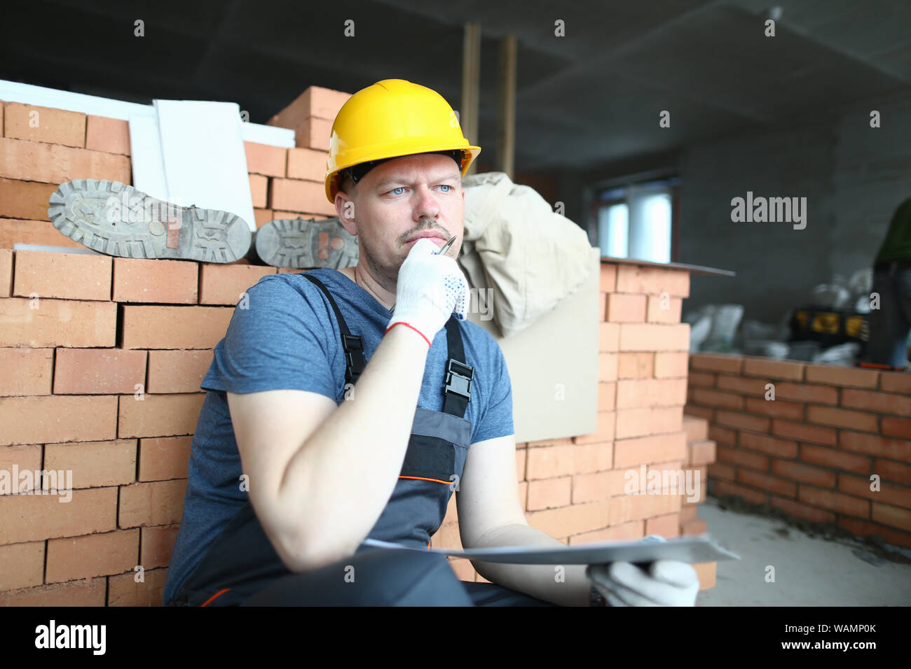 Uniform bricks hi-res stock photography and images - Alamy