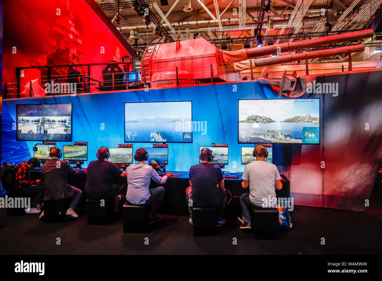 World of warships hi-res stock photography and images - Alamy