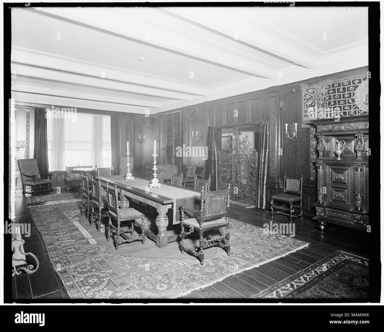 CROUSE, WILLIAM, MRS. ROOM INTERIOR Stock Photo - Alamy