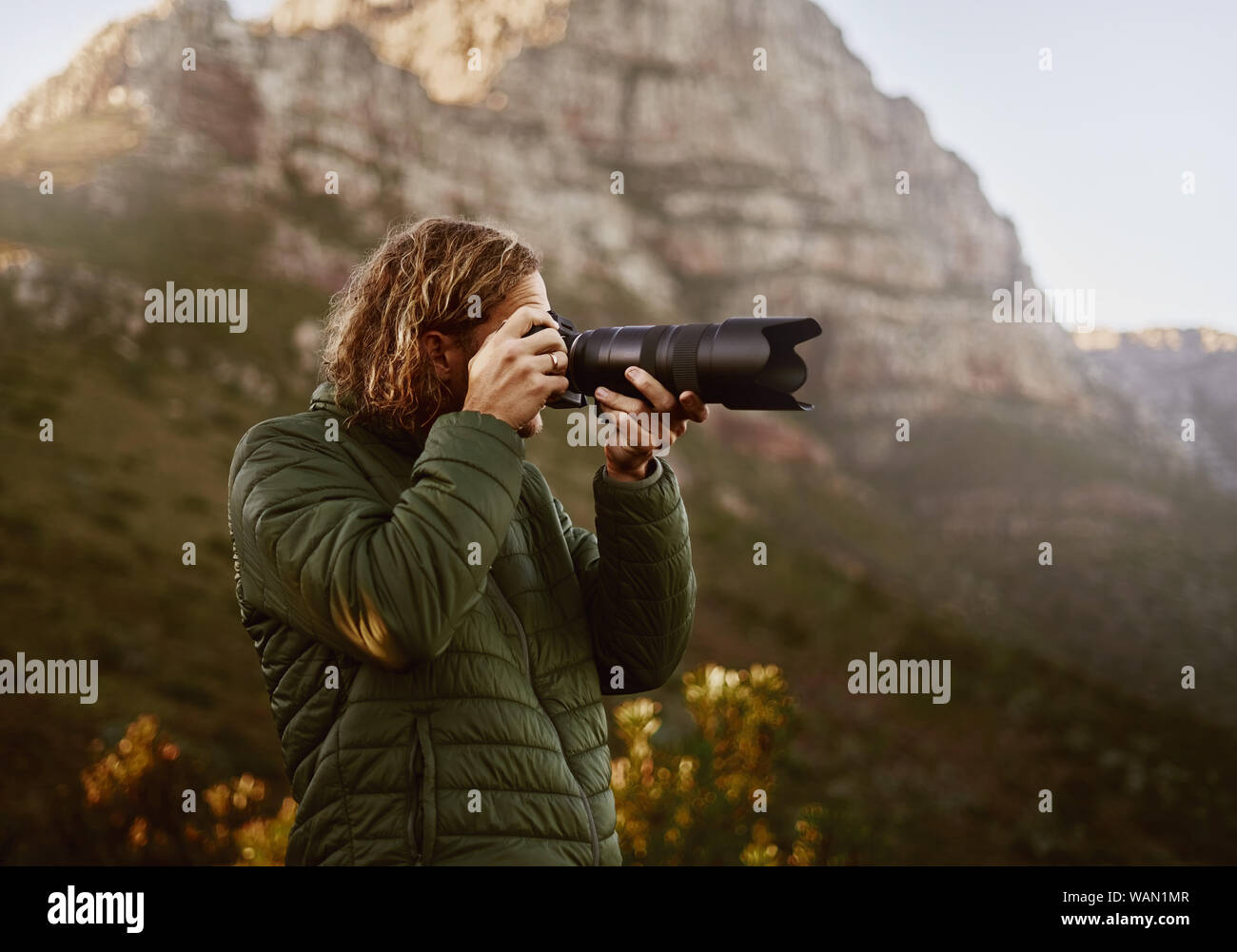 Person clicking photograph hi-res stock photography and images - Alamy