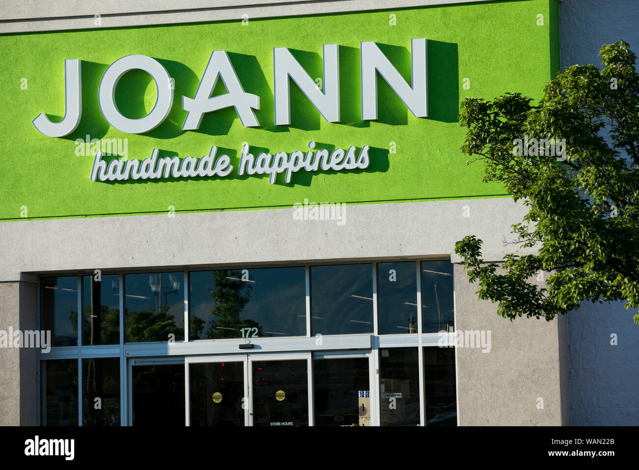Jo ann storefront hi-res stock photography and images - Alamy