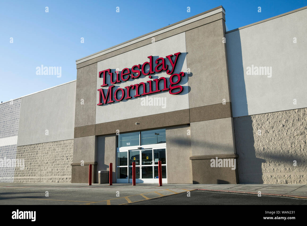 Tuesday Morning Logo