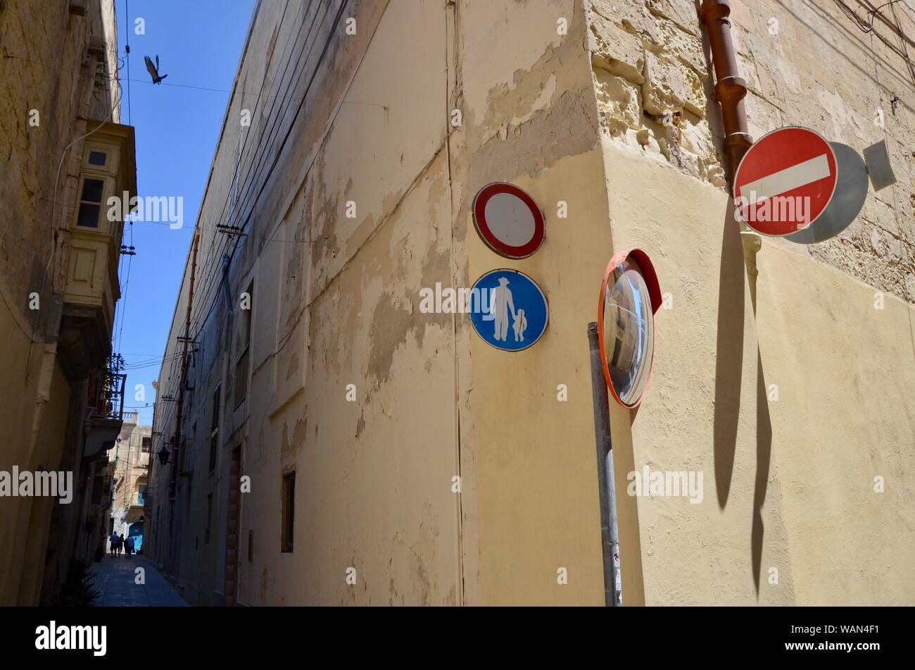 No entry for pedestrians hi-res stock photography and images - Alamy